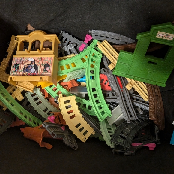 Thomas & Friends | Toys | 5 Pieces Thomas And Friends Train Tracks ...